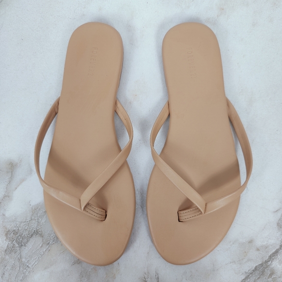 Forever 21 | Shoes | Forever 2 Tan Faux Leather Thong Flip Flops ...